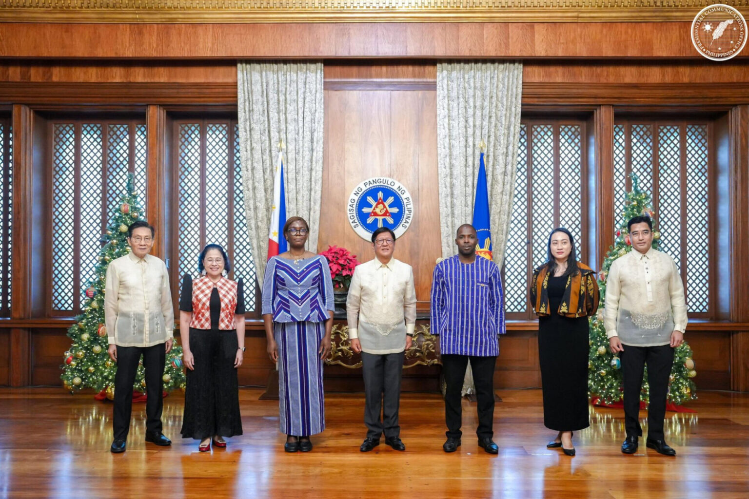 PRESIDENT MARCOS MEETS FIVE NEW NON-RESIDENT ENVOYS TO STRENGTHEN TIES ...