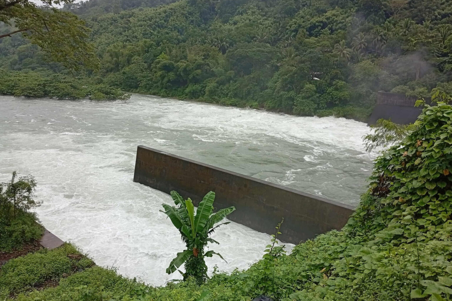 WATER SPILLAGE PERSISTS AT ANGAT, IPO, AND BUSTOS DAMS - PhilNews24