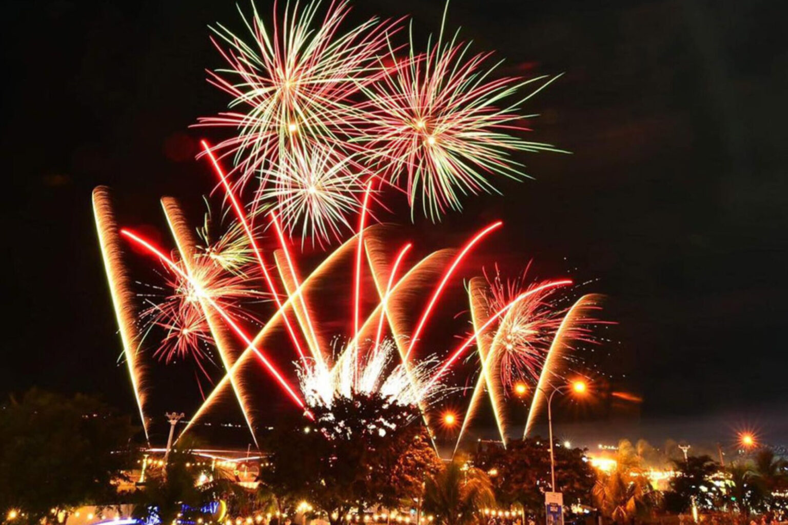 AUTHORITIES CALL ON LOCAL GOVERNMENTS TO MANAGE FIREWORKS SHOWS ...