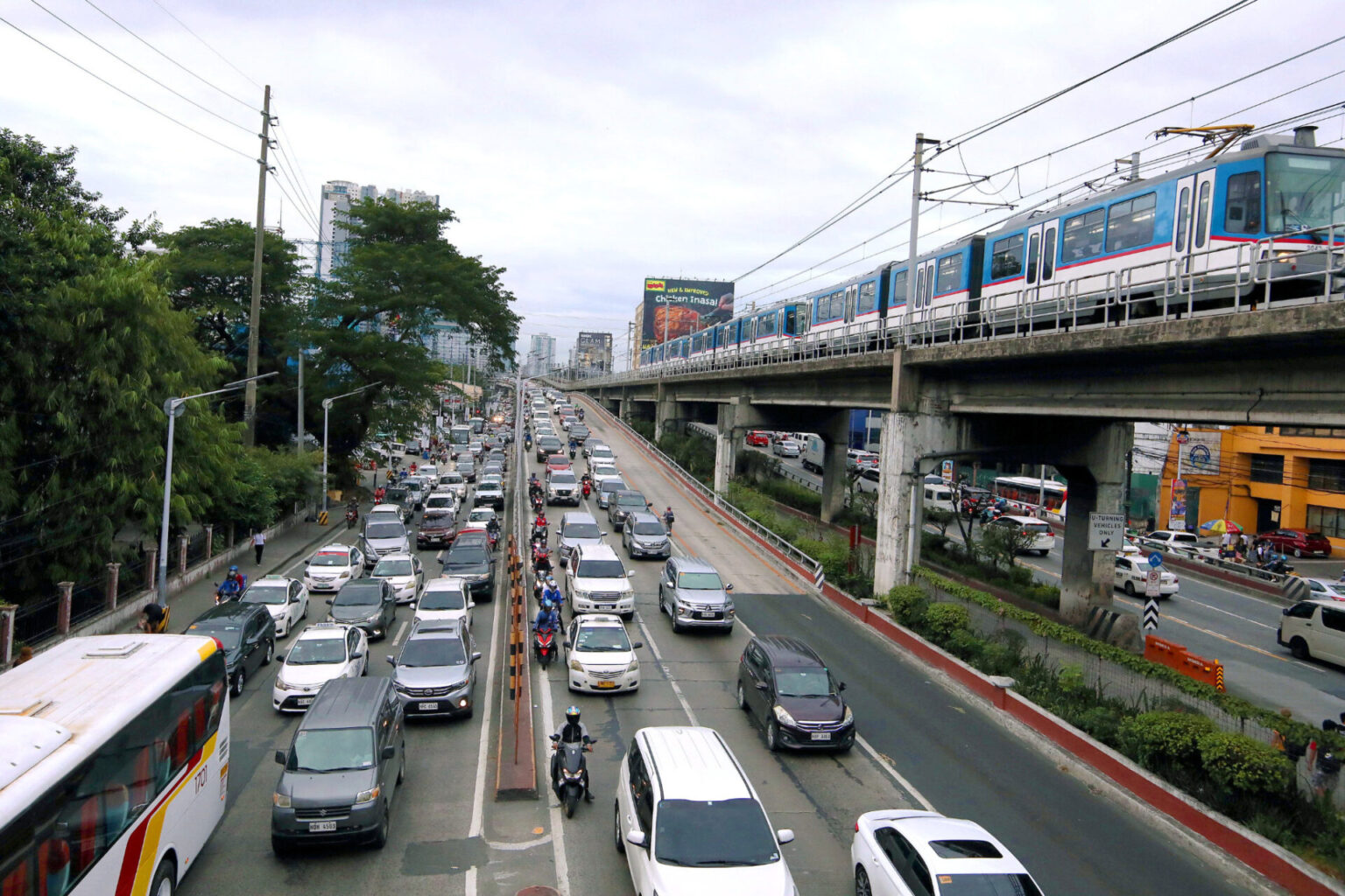 MRT-3 AND LRT-2 OFFER 4-HOUR FREE RIDES TO PHILHEALTH CARDHOLDERS ON ...